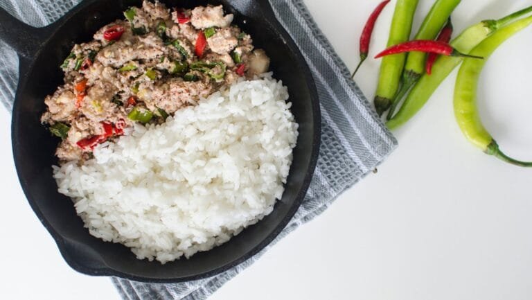 Exploring Filipino Flavors: Bicol Express - A Spicy And Creamy Pork ...
