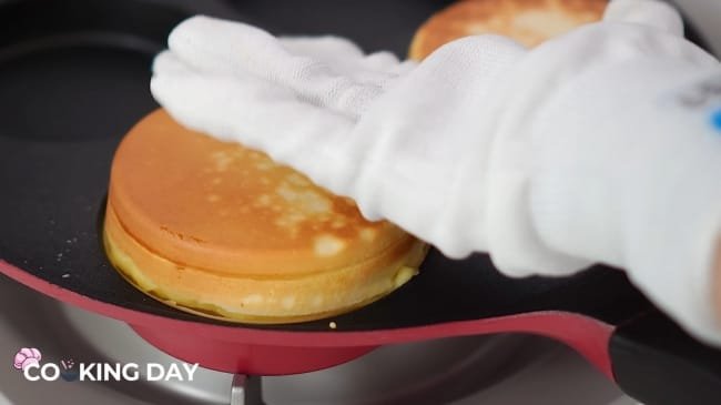 Custard Cream Pancake – Soft & Creamy Delight 🥞 - Cooking Day