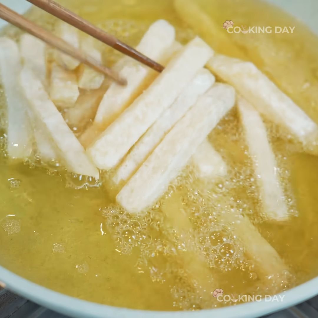 Perfectly Crispy Homemade French Fries – Golden & Crunchy! - Cooking Day