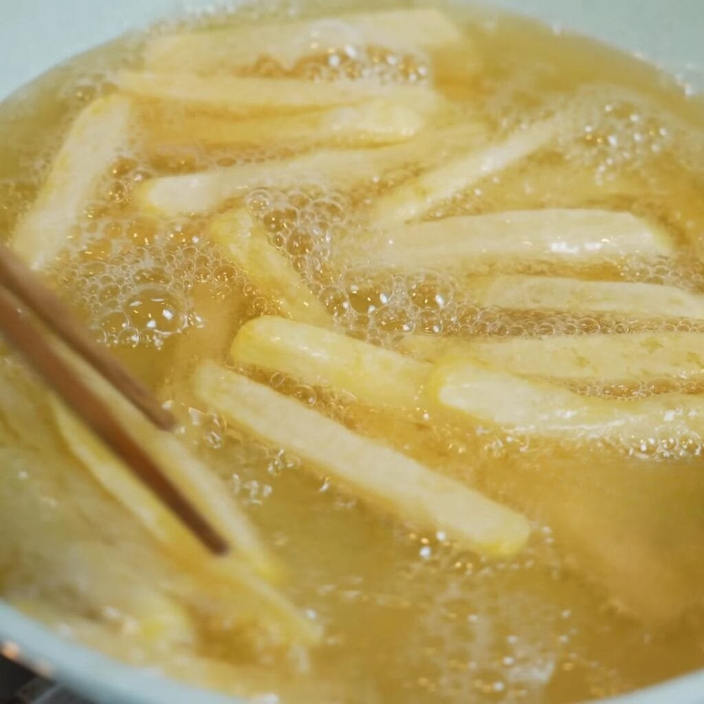 Perfectly Crispy Homemade French Fries – Golden & Crunchy! - Cooking Day